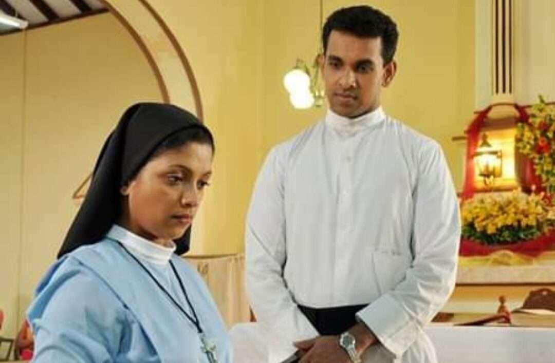 Thanuja Dilhani මං රඟපානවට අපේ අම්මා තදින්ම විරුද්ධ වුණා - Thulana Mag