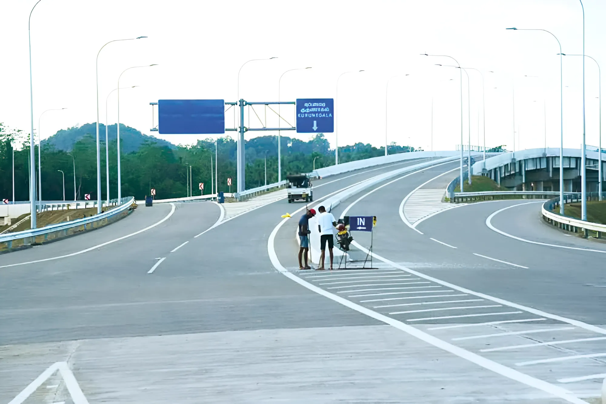 Highway ආදායම දින 2ට මිලියන සියය පනී - Thulana Mag
