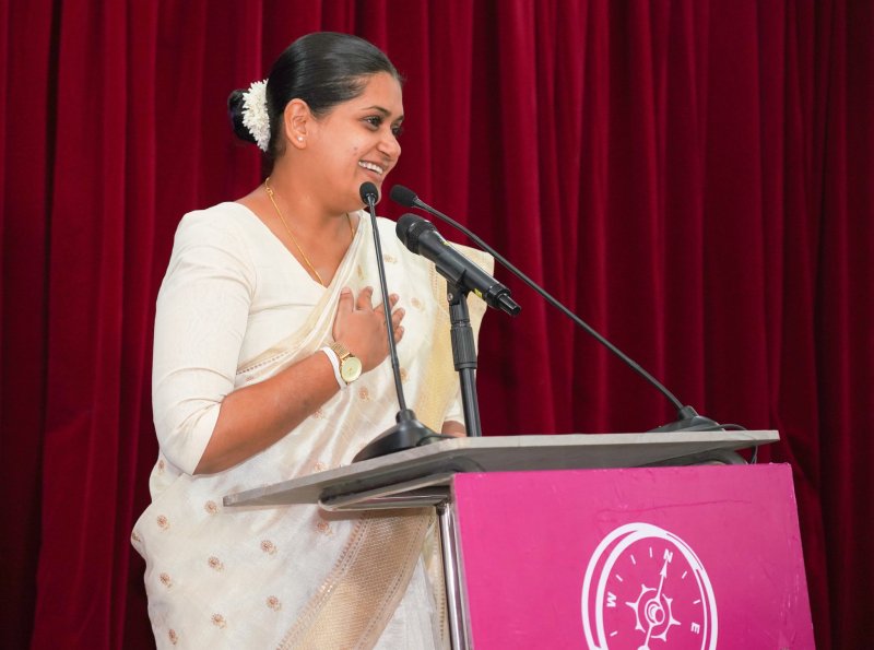 New Mayor of Colombo කොළඹ පුරපතිනිය රාජකාරී අරඹයි - Thulana Mag